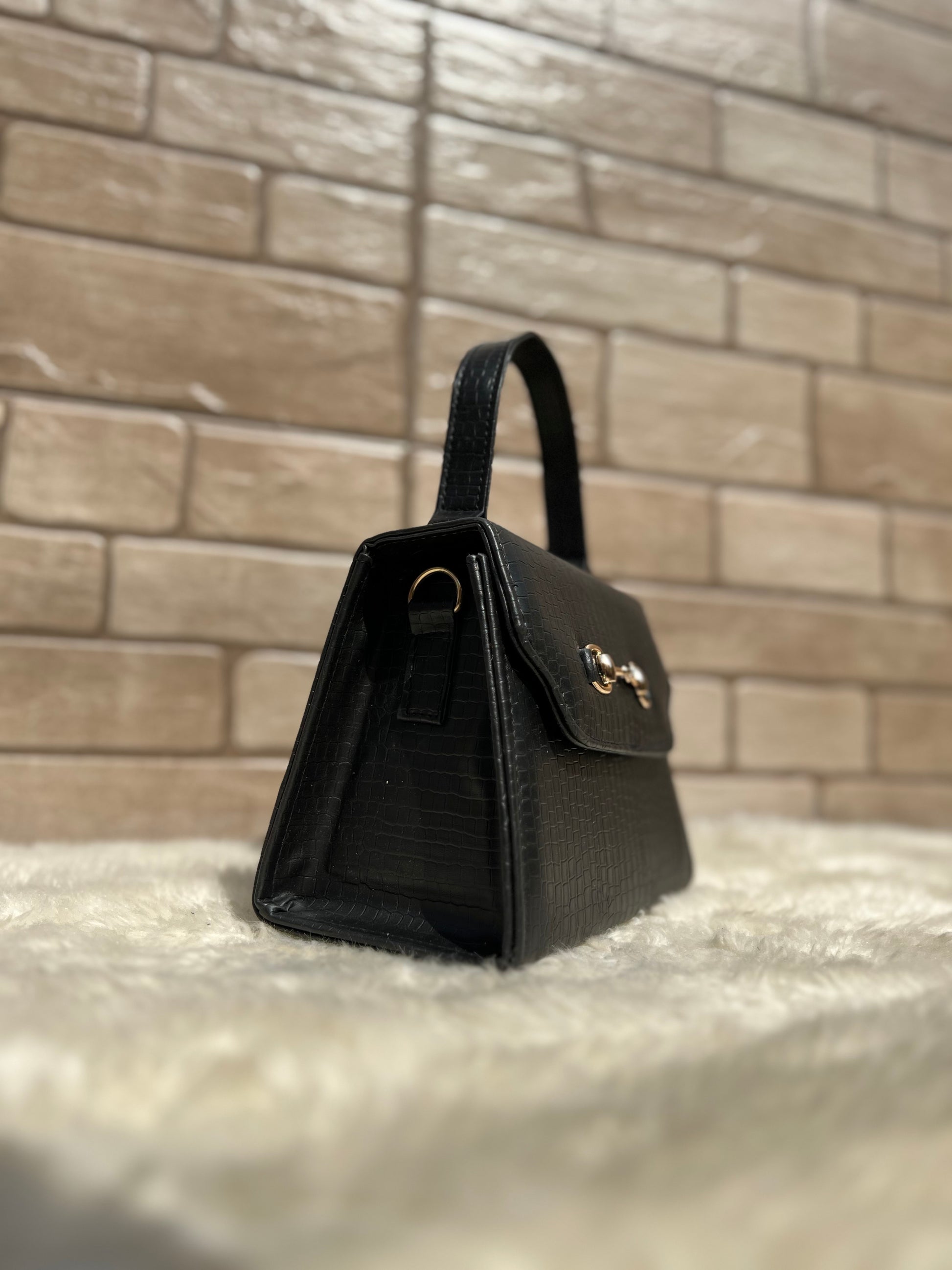 Buy Mini Hand Bags Online in Pakistan | branded bags online in pakistan ...